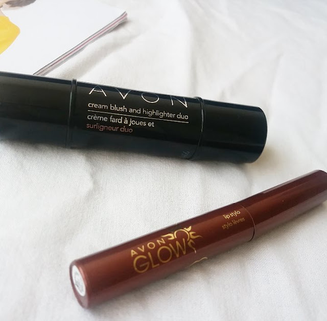 Avon 2u1 rumenilo i hajlajter & Glow Lip Stylo ruz za usne