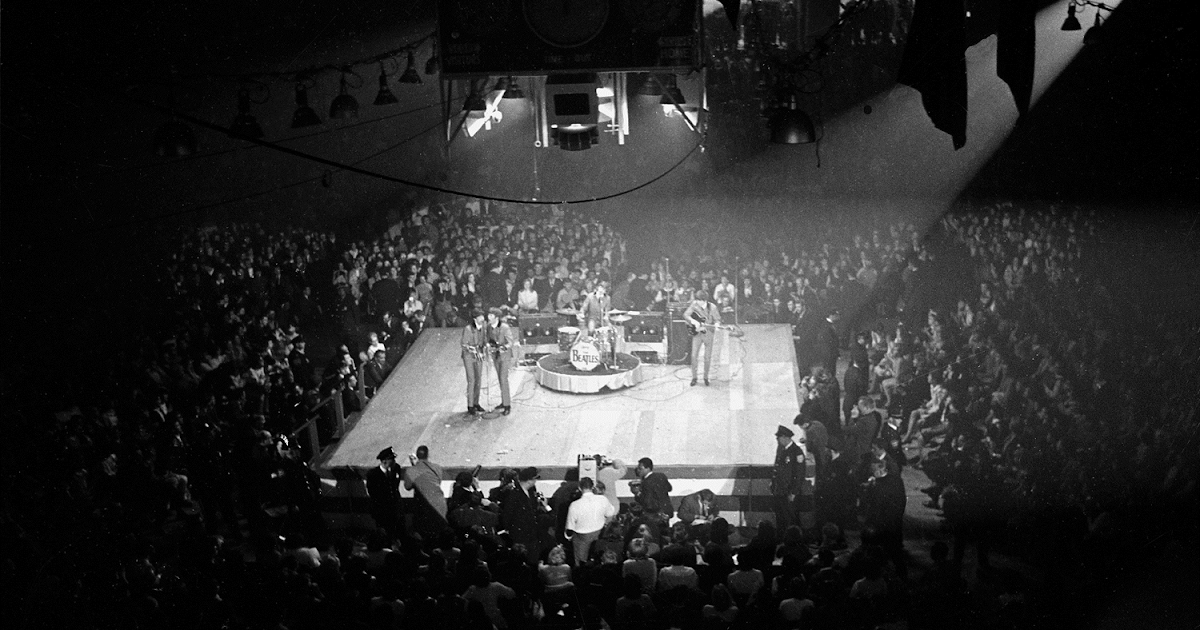 BEATLES MAGAZINE: THE BEATLES LIVE WASHINGTON COLISEUM