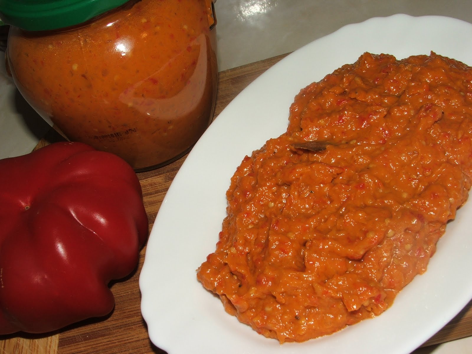 Bukatar amator: Zacusca cu vinete