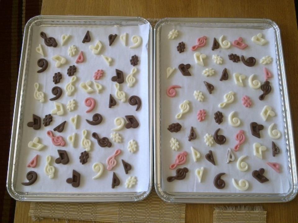 Kiss to Chocolate: My piano and music symbol chocolate