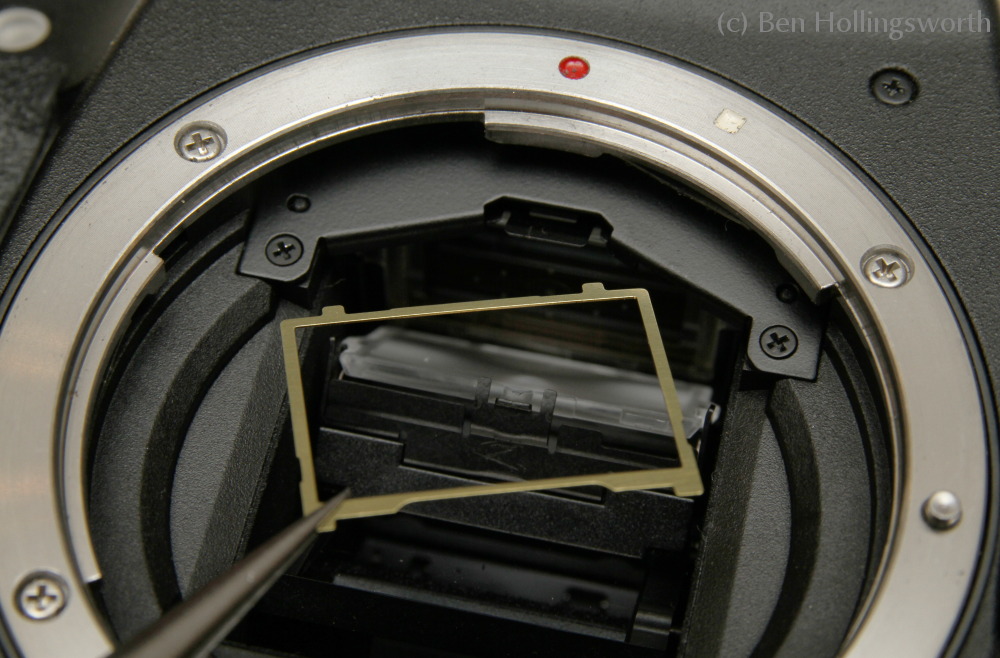 Prairie Rim Images: Installing a split image focusing screen