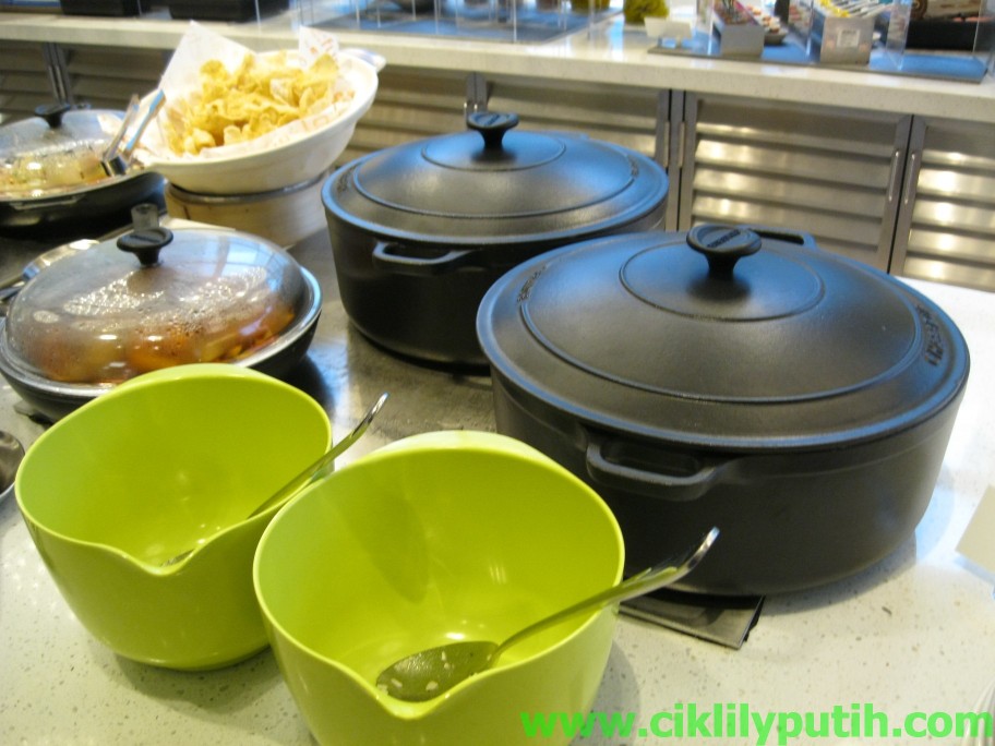 CikLilyPutih The Lifestyle Blogger: Buffet Ramadhan 2013 Di ALOFT Hotel ...