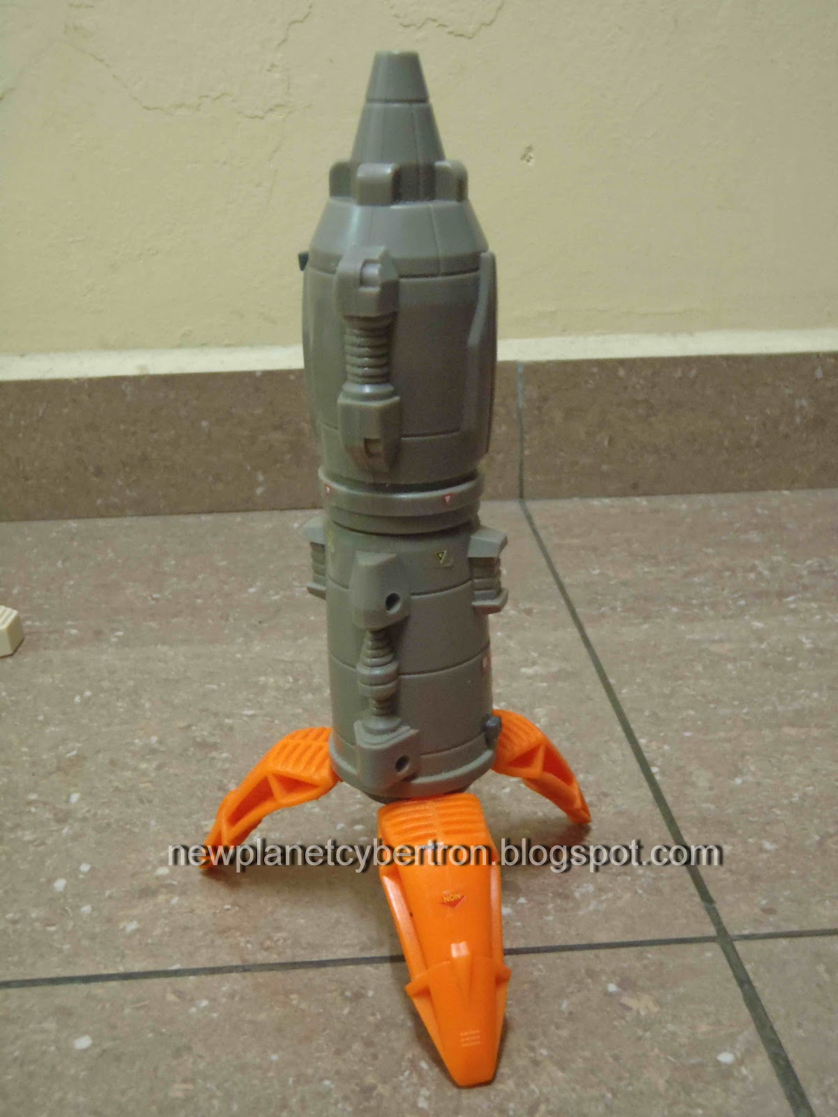 New Planet Cybertron: Transformers Review: G1 Omega Supreme (Encore ...