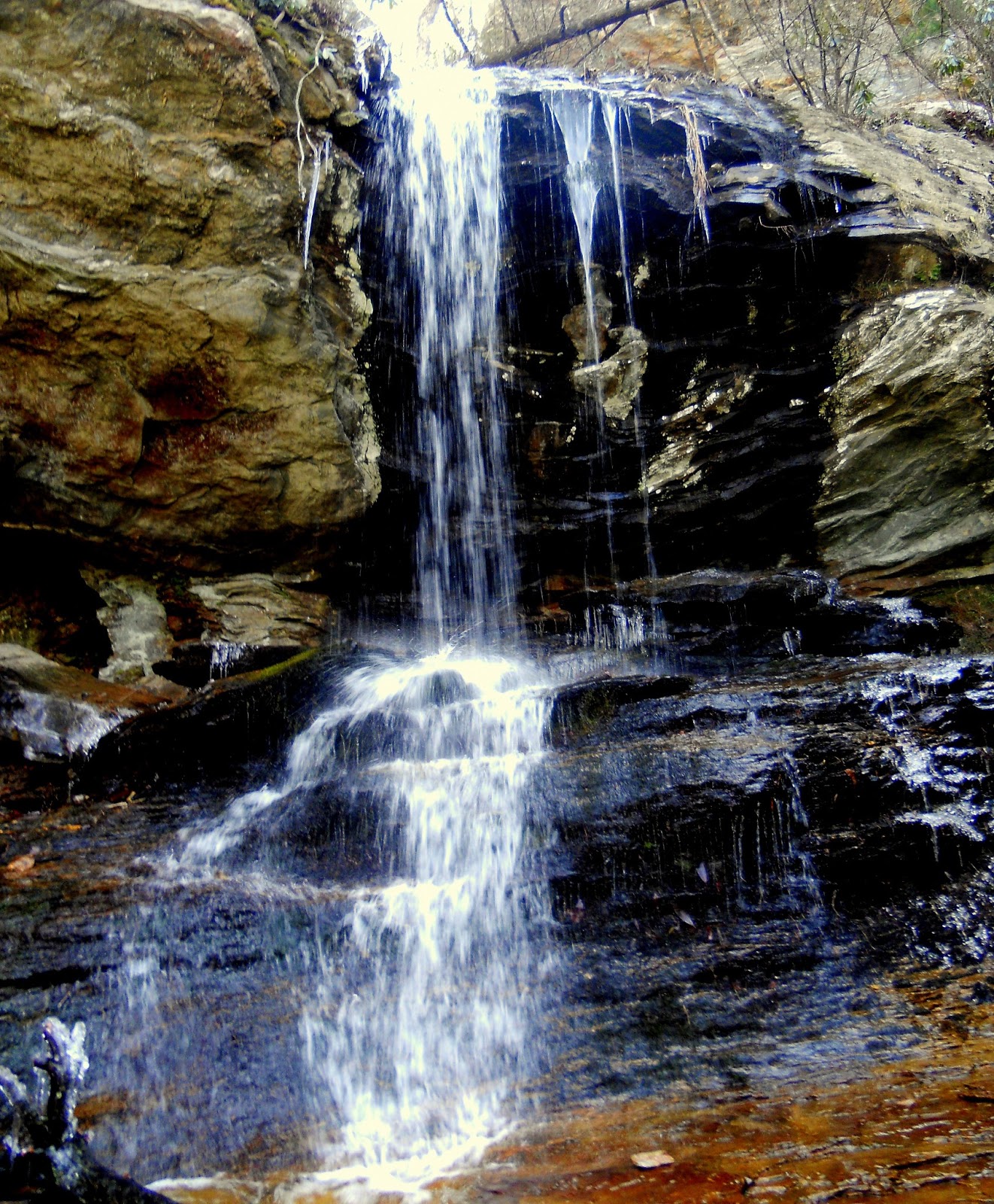 Hiking with a Fat Bald White Guy: Hanging Rock - Waterfalls