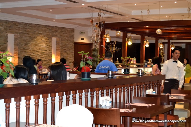 Asian Buffet at Intramuros Restaurant Dubai | Lady & her Sweet Escapes