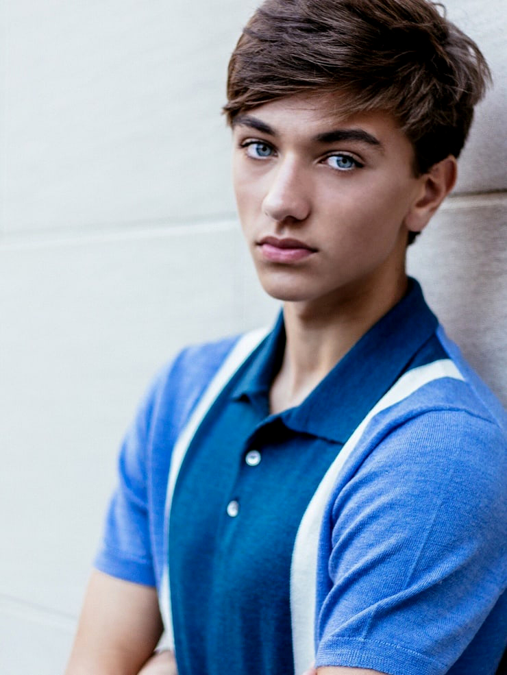 Sun Seekerz!: Model - Gavin Caselegno