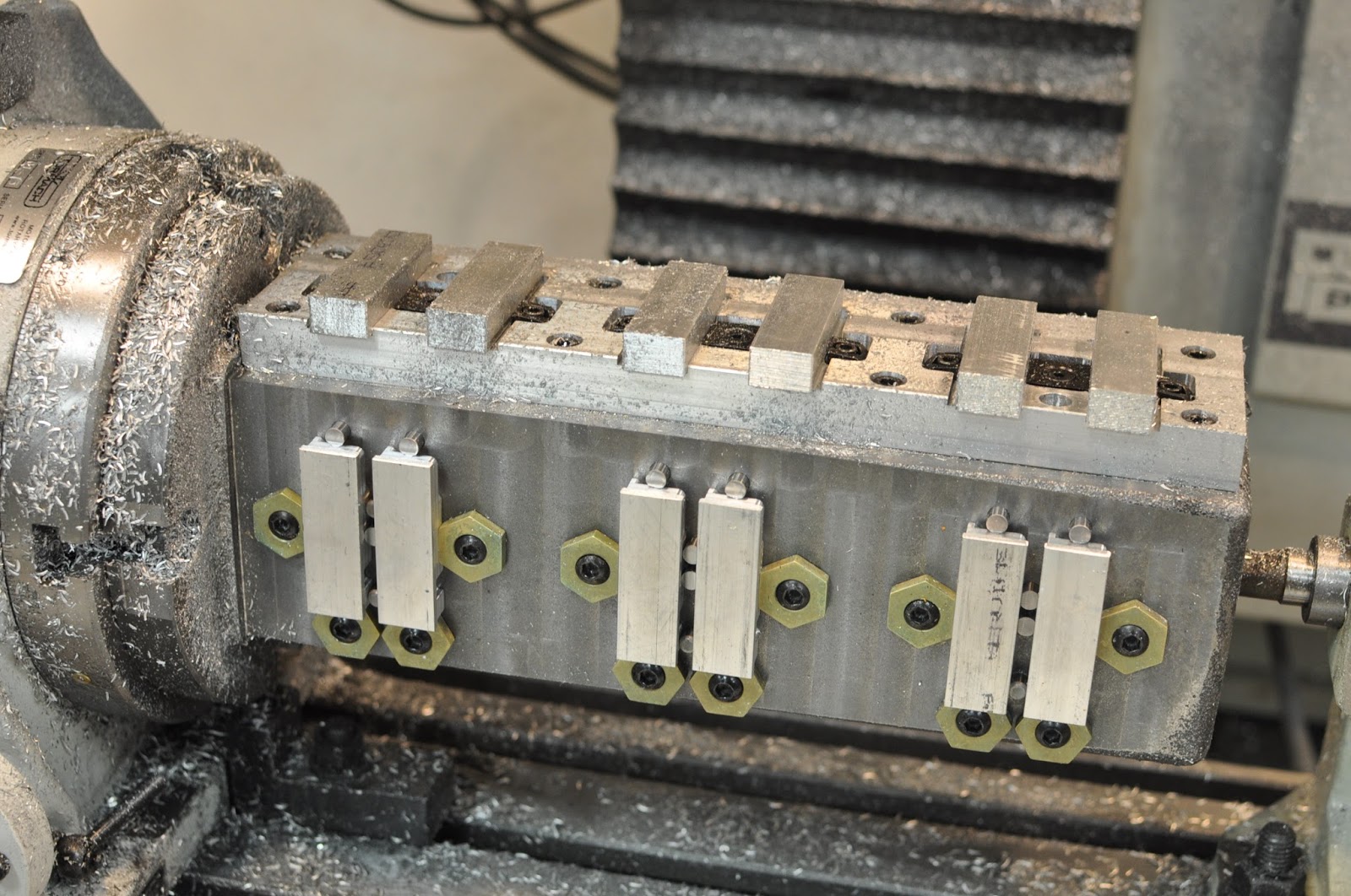 handverker: tormach open house 2015: 4 axis tombstone