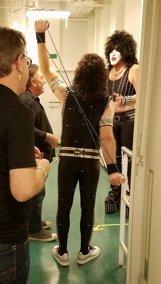 KISS LA BANDA MÀS CALIENTE DEL MUNDO: ERIC SINGER, PAUL STANLEY Y GENE ...