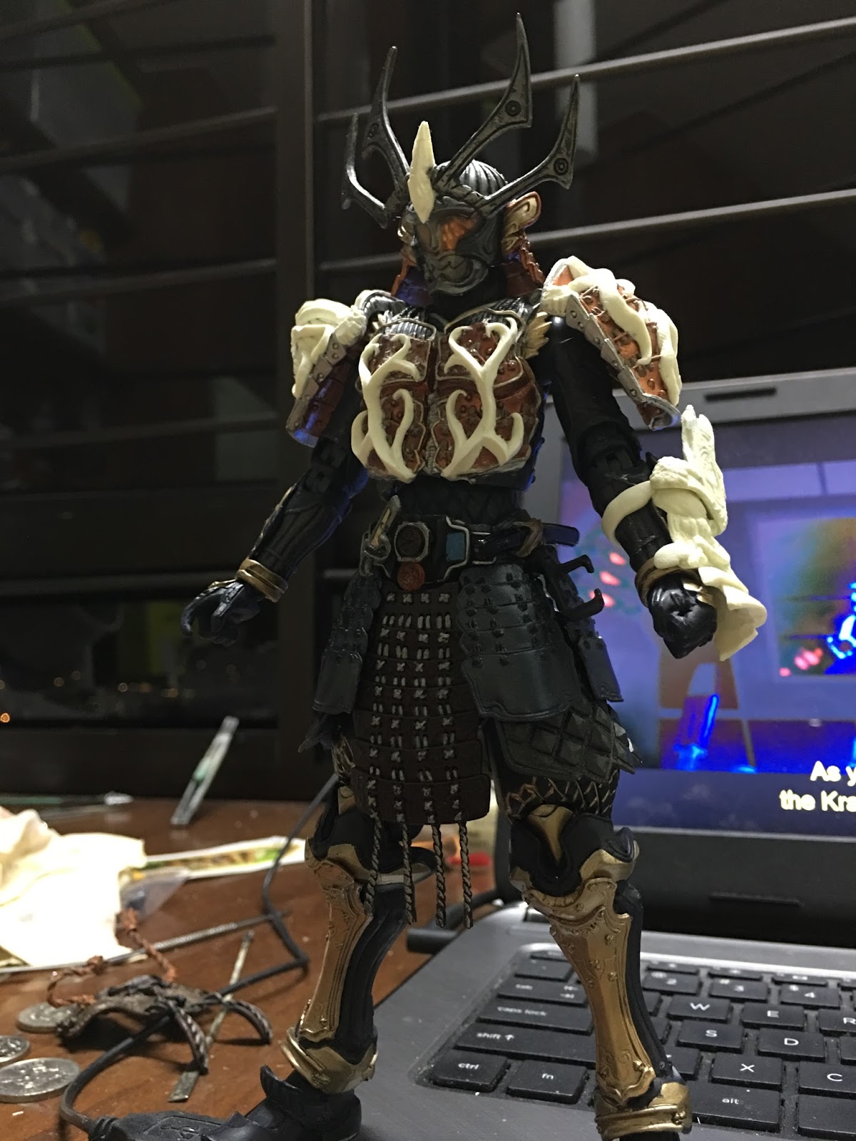 Kamen Rider World: Custom SIC Dark Gaim :D