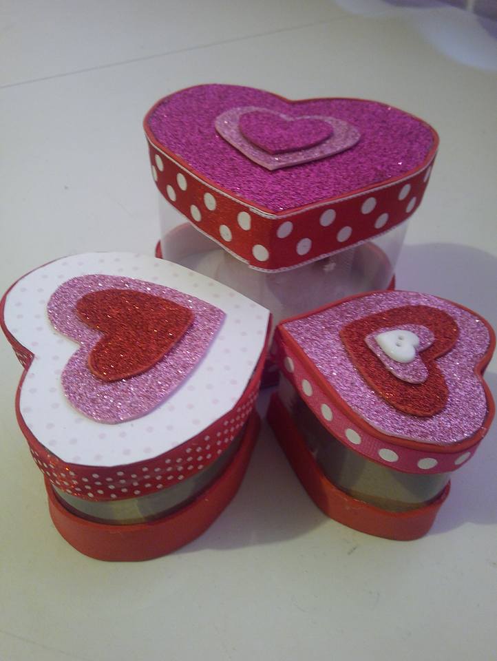más y más manualidades: Como hacer cajas de corazón con botellas de ...