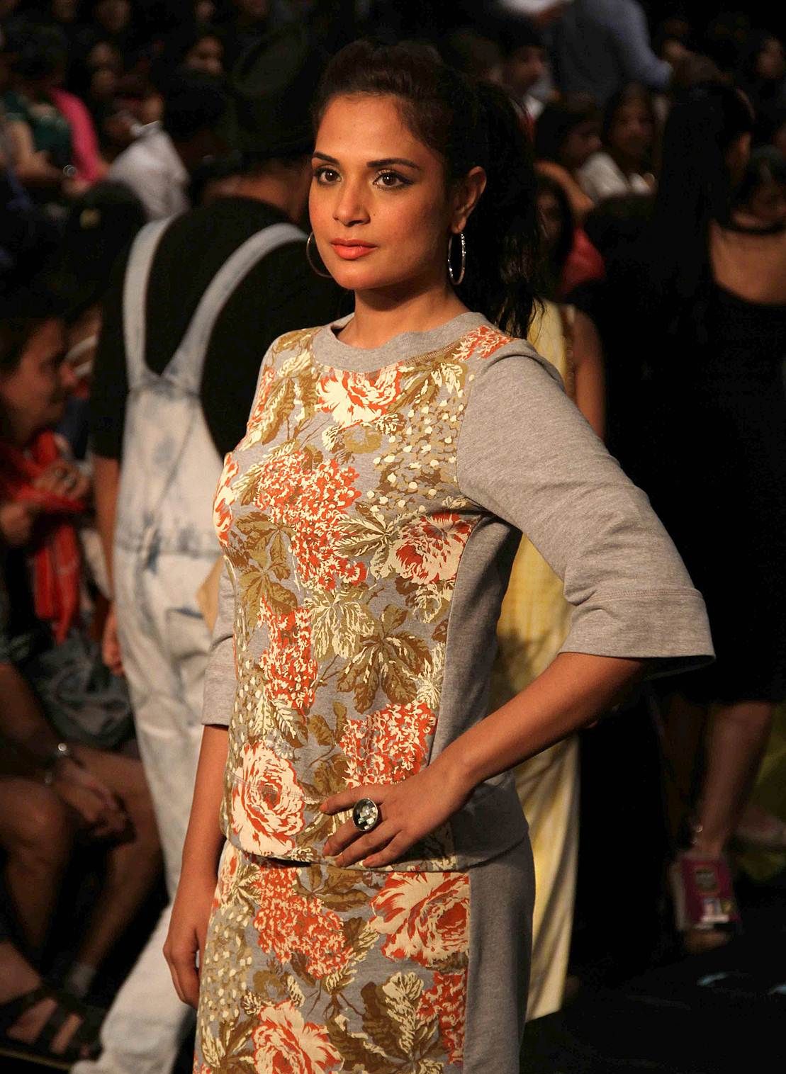 'Main Aur Charles' actress Richa Chadda HD Photos & Wallpapers - HD Photos