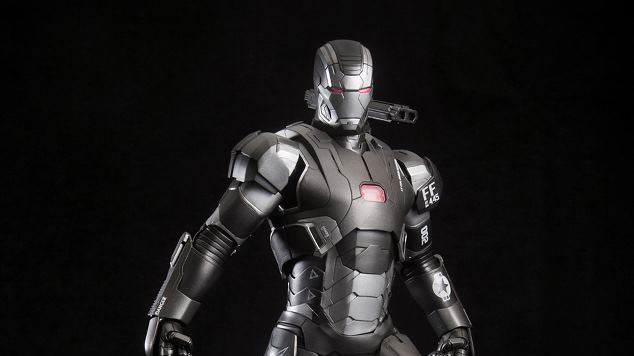 SNEAK PEEK : "Iron Man 3: War Machine" Statue