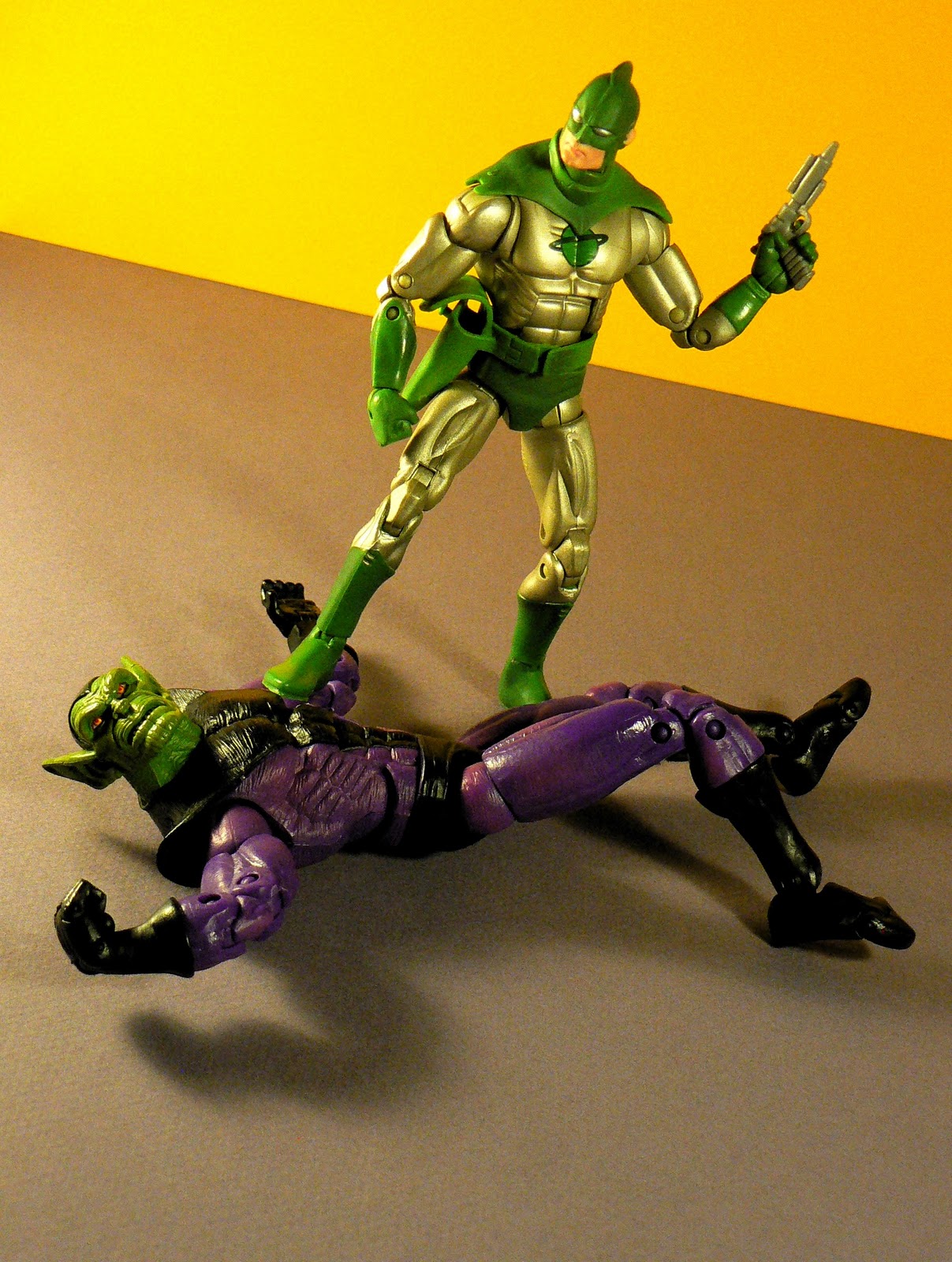 Super-DuperToyBox: Marvel Legends Skrull Soldier/Kree Soldier 2-Pack!