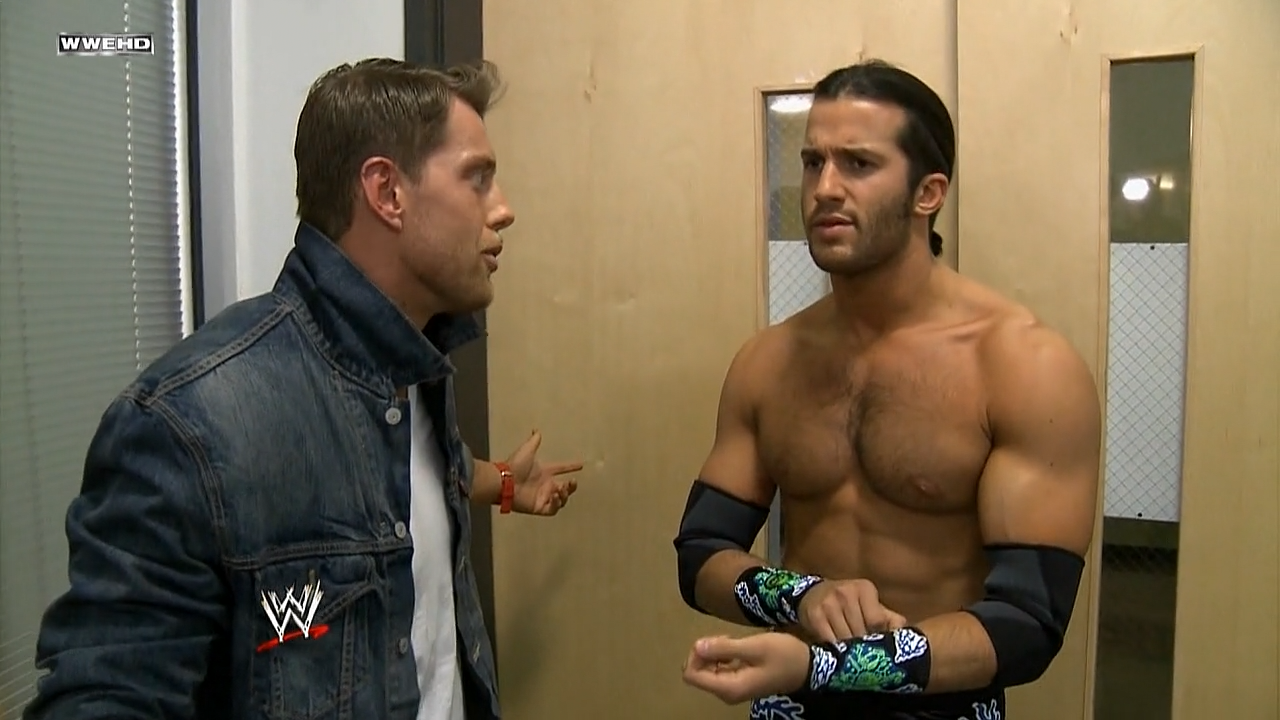 WWE NXT 10-10-2012: CM Punk Llega A Dar Lecciones Sobre El Respeto ...