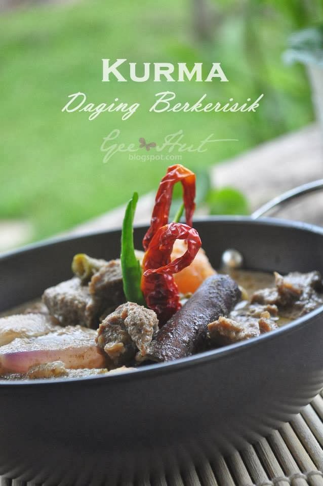 GeeHut: Kurma Daging Berkerisik