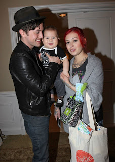 gossip-withouttheguild: Jackson Rathbone and his family at Pre-Oscars event