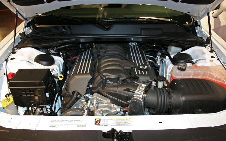 Face-Auto: 2011 Dodge Challenger STR8 392 Inaugural Edition