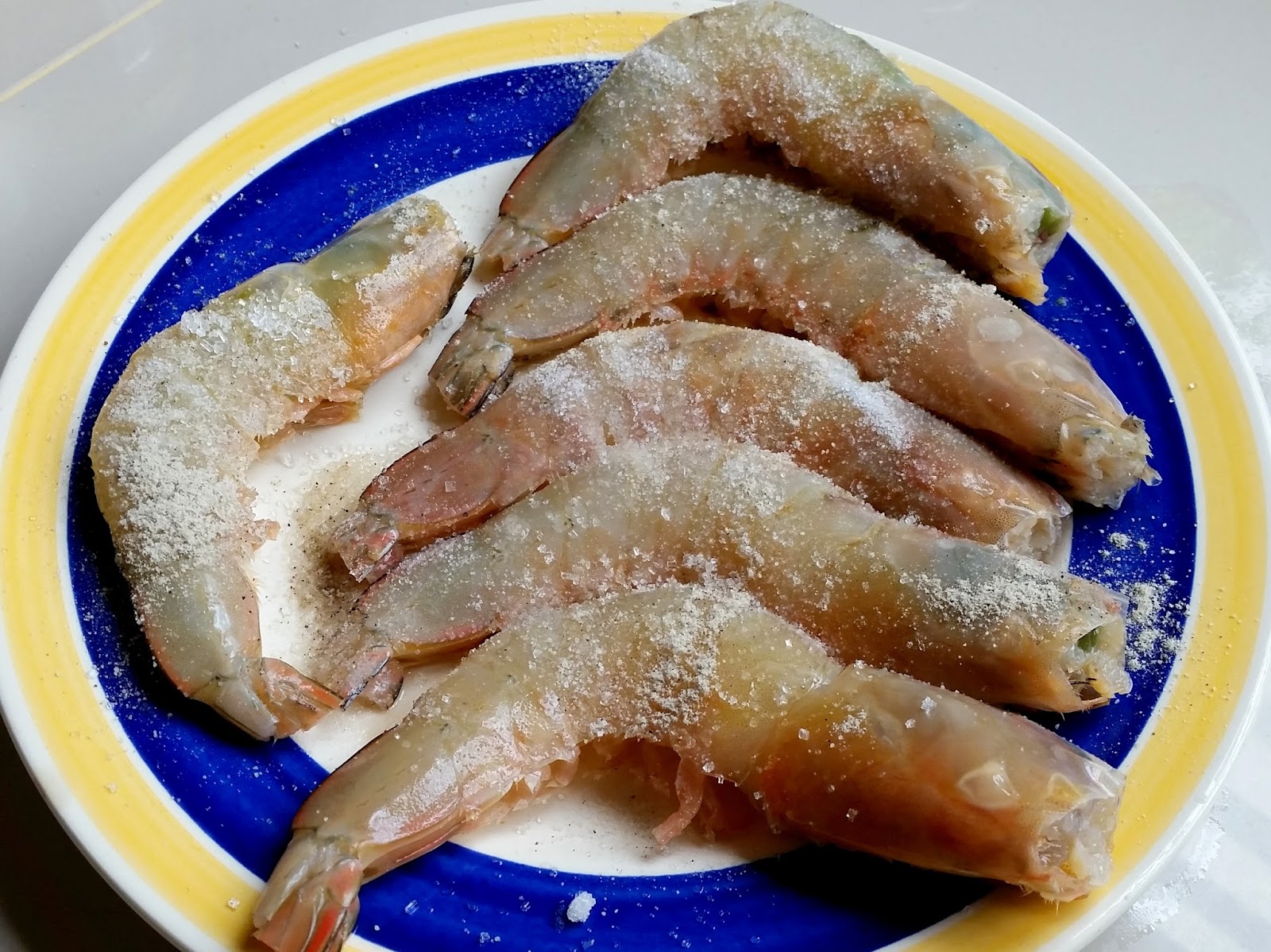 The Informal Chef: How To Clean and Devein Shrimp (With Shell On)