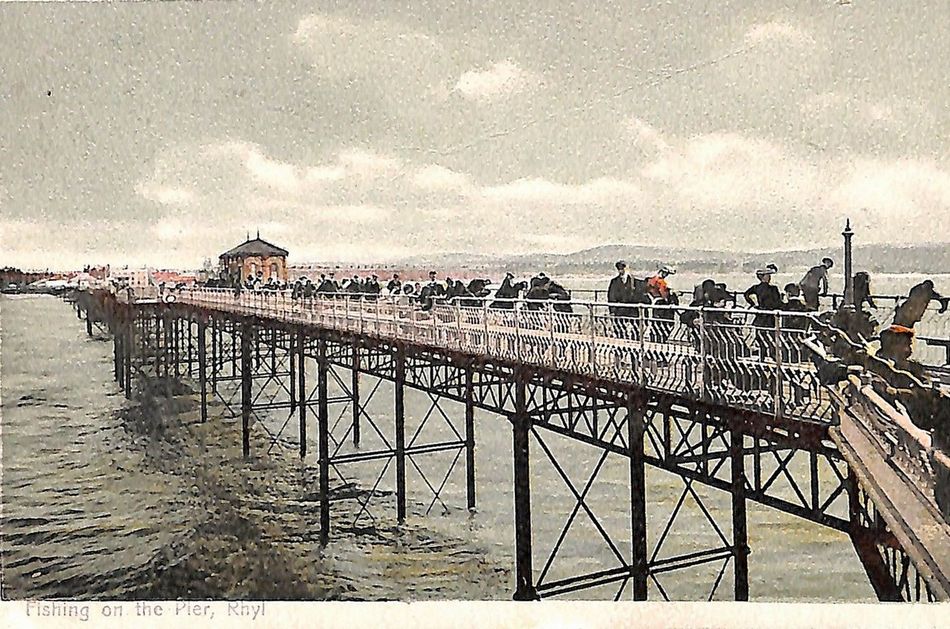 Rhyl Life: HELLO FROM HERE