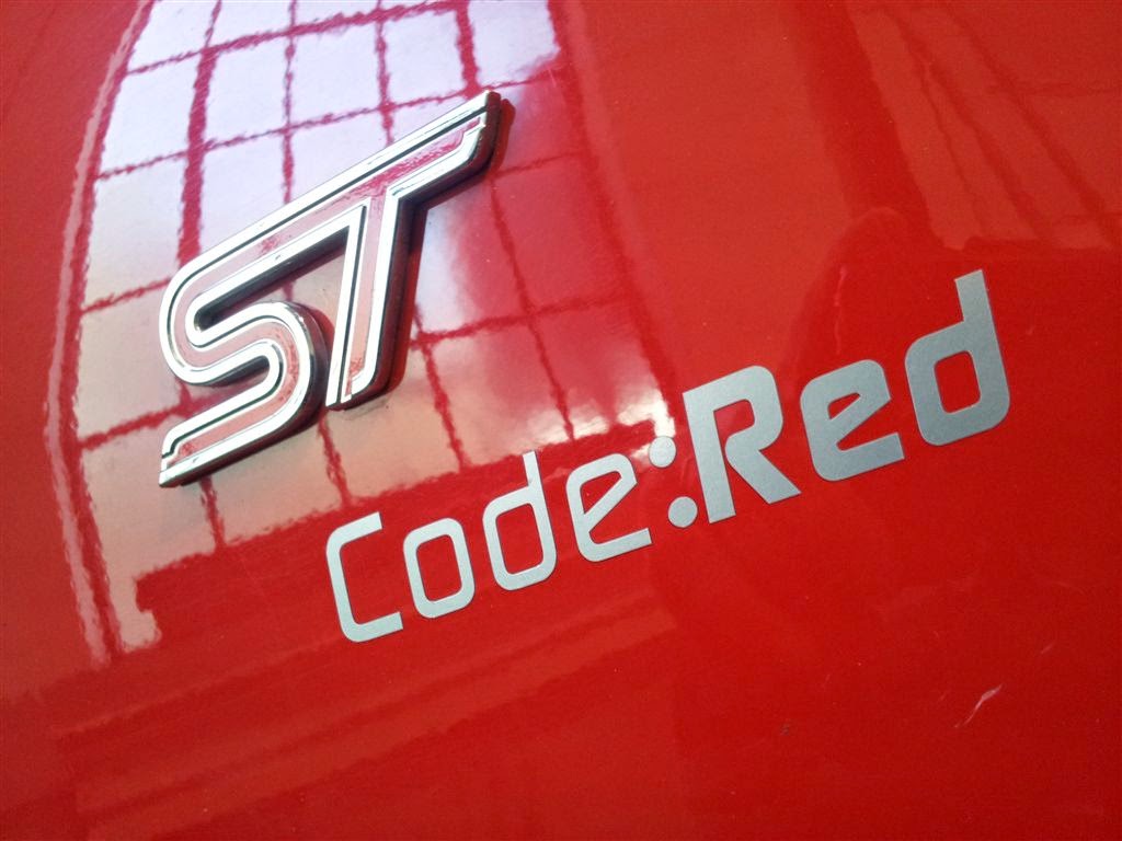 The Green I Signs Blog: Ford Focus ST Code Red Wolf car graphics ...