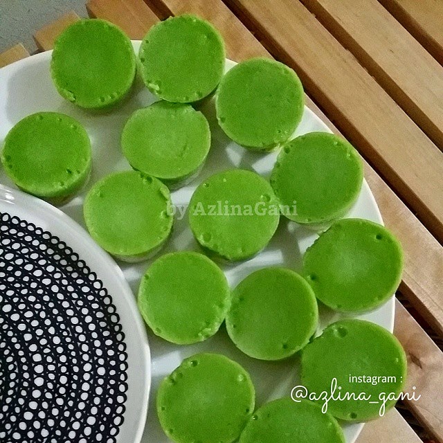 The Bittersweet: Kuih Seri Muka atau Pulut Sekaya
