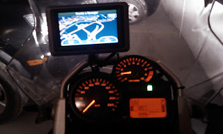 Blog do Richard: GPS na BMW R1200GS - Usando conector da Can Bus