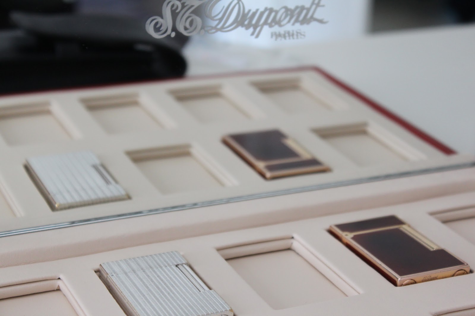 ziq S.T. DUPONT collections: ST DUPONT ORIGINAL DISPLAY BOX CUSTOM HAND ...