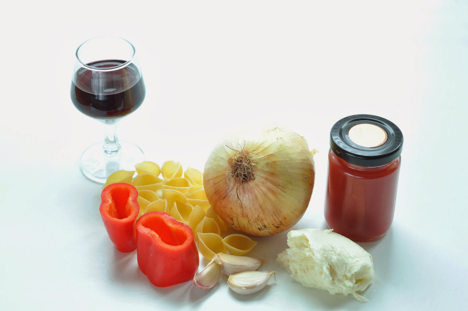 Simple Food: Pasta Beef Mozzarella Melt