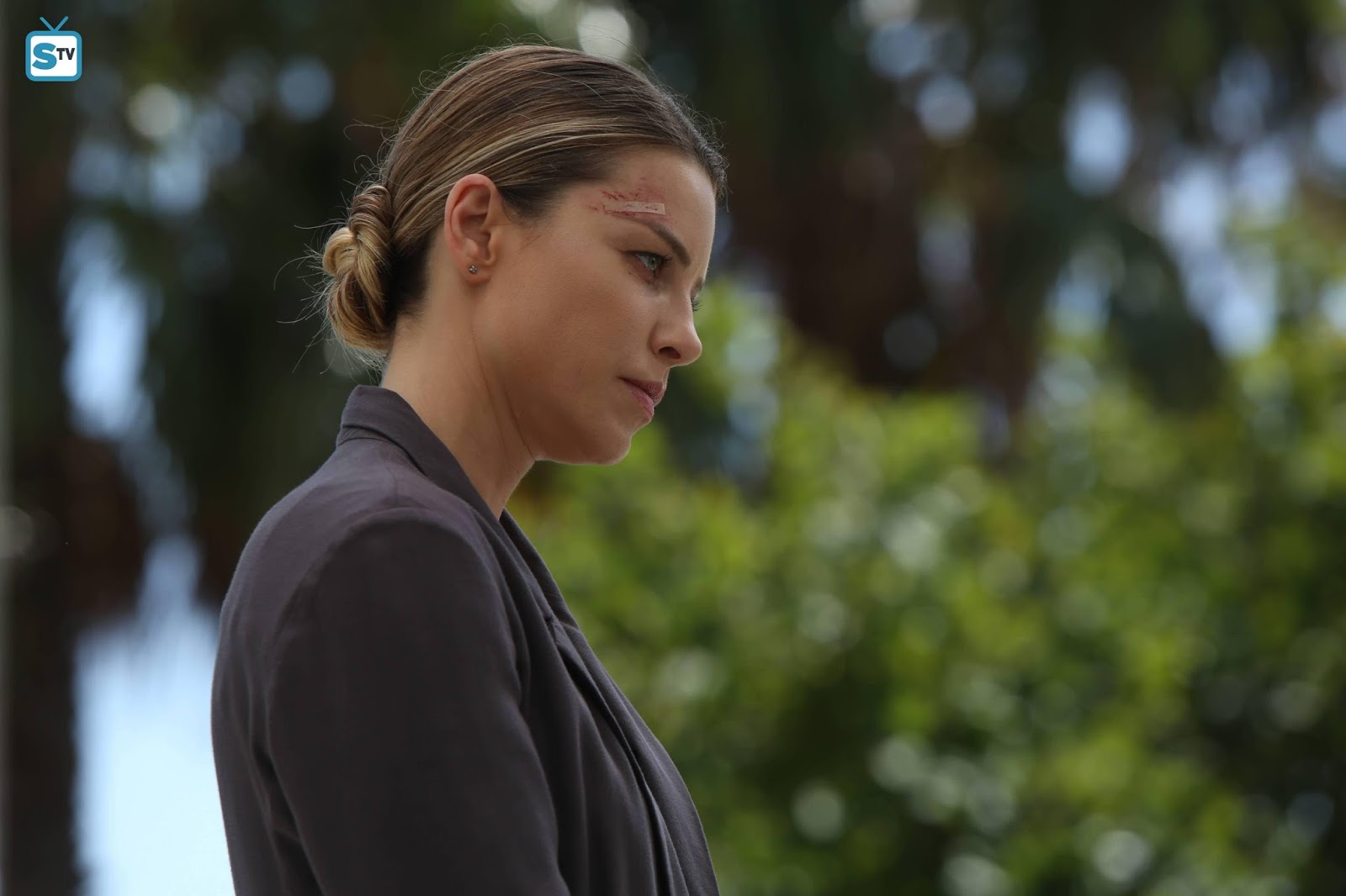 Lucifer - Weaponizer - Review: "Shattered"