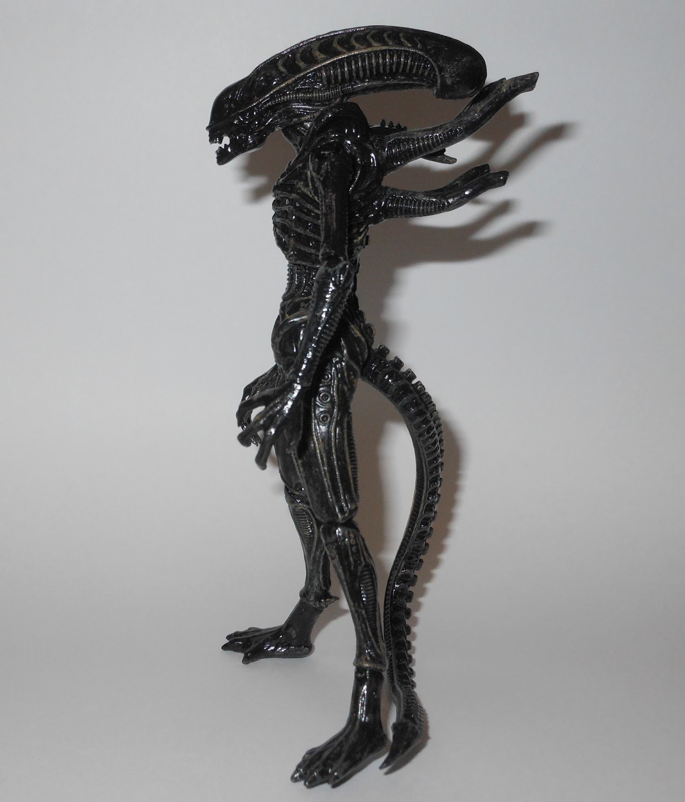 Figuras de Acción A Go-Gó: XENOMORPH SOLDIER (ALIENS: COLONIAL MARINES)