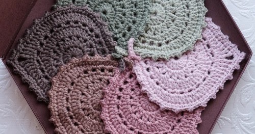 Beautiful Skills - Crochet Knitting Quilting : Leaf Coasters - Free Pattern