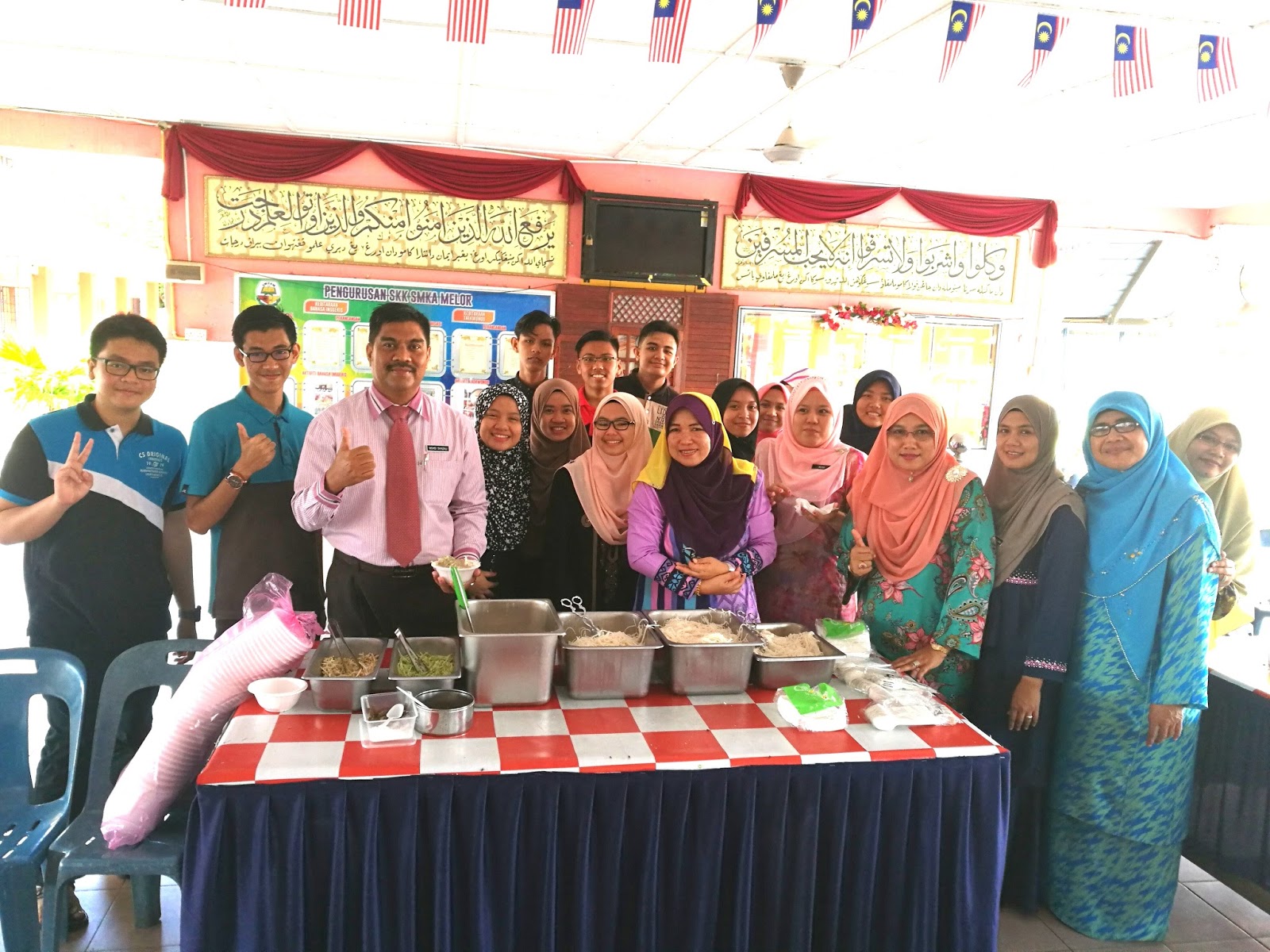 SMK AGAMA MELOR: Jamuan Penghargaan untuk Guru