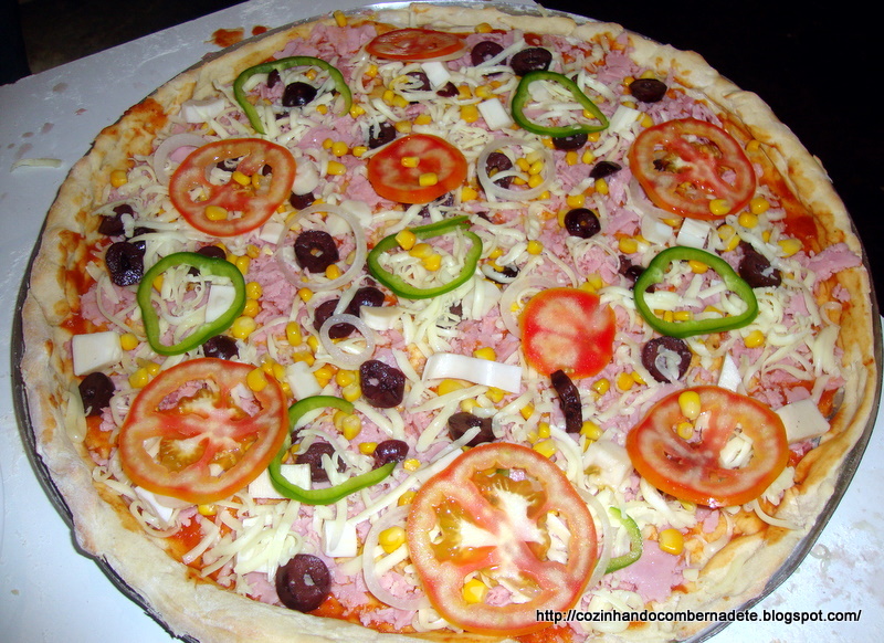 Cozinhando com Bernadete: PIZZA...PIZZAS.....