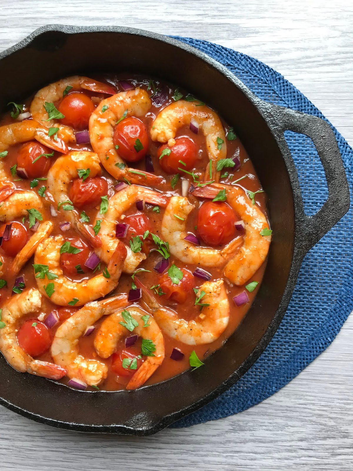 Camarones guisados (receta dominicana). Viaje entre Sabores