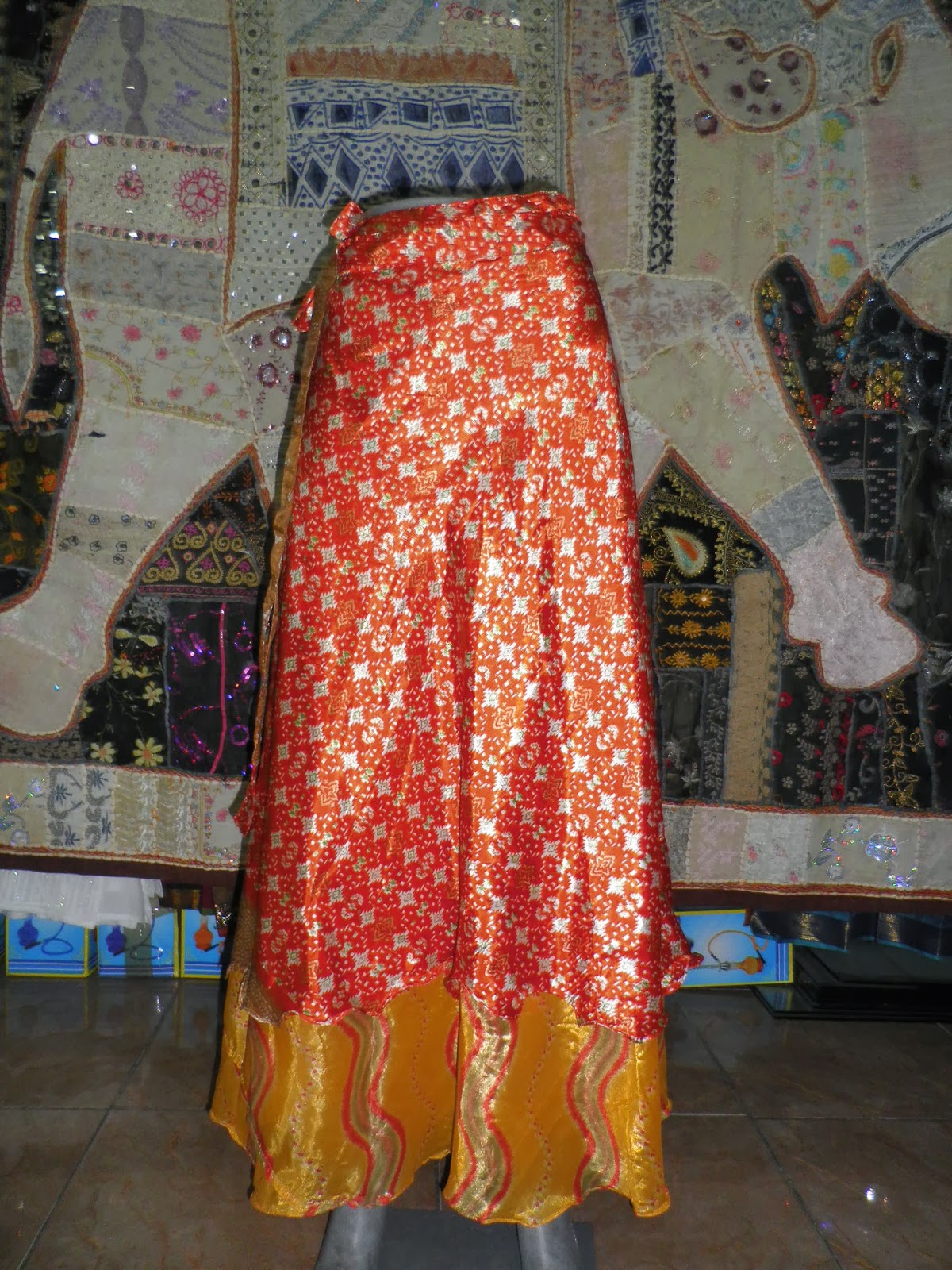 ** INDIA MISTICO **: BOUTIQUE HINDU( ROPA INDU)