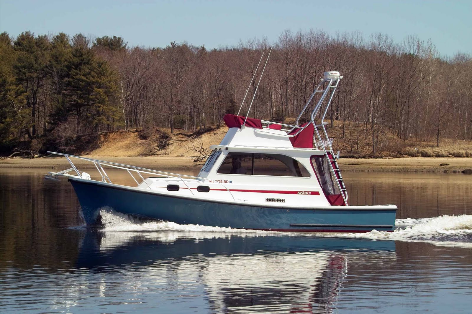 Eastern Boats 31: Eastern Boats 31 Exterior