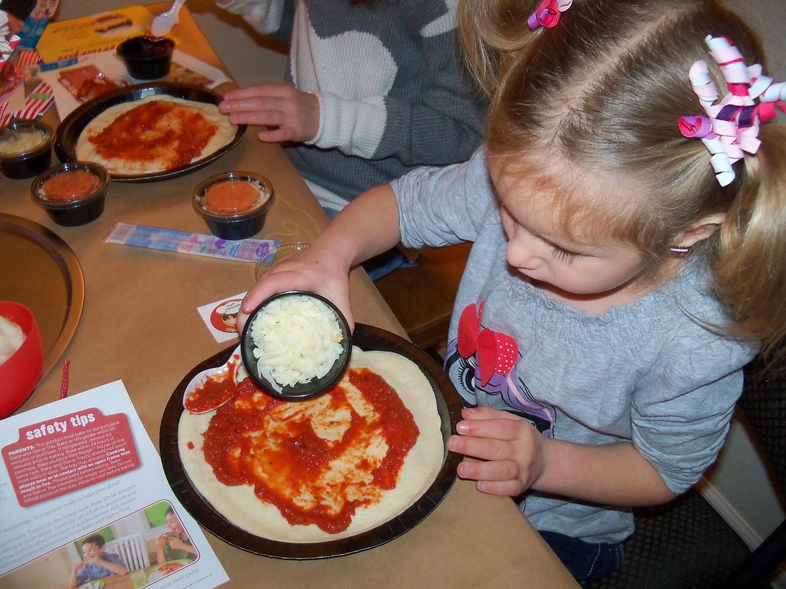Clare's Contemplations: Pizza Parlor Birthday Party