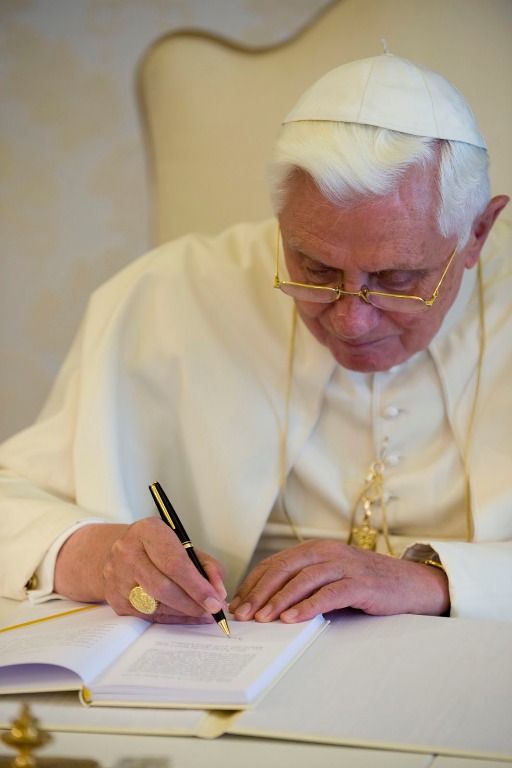 Pe. Adauto Farias: JOSEPH RATZINGER PUBLICA SEUS TEXTOS CONCILIARES