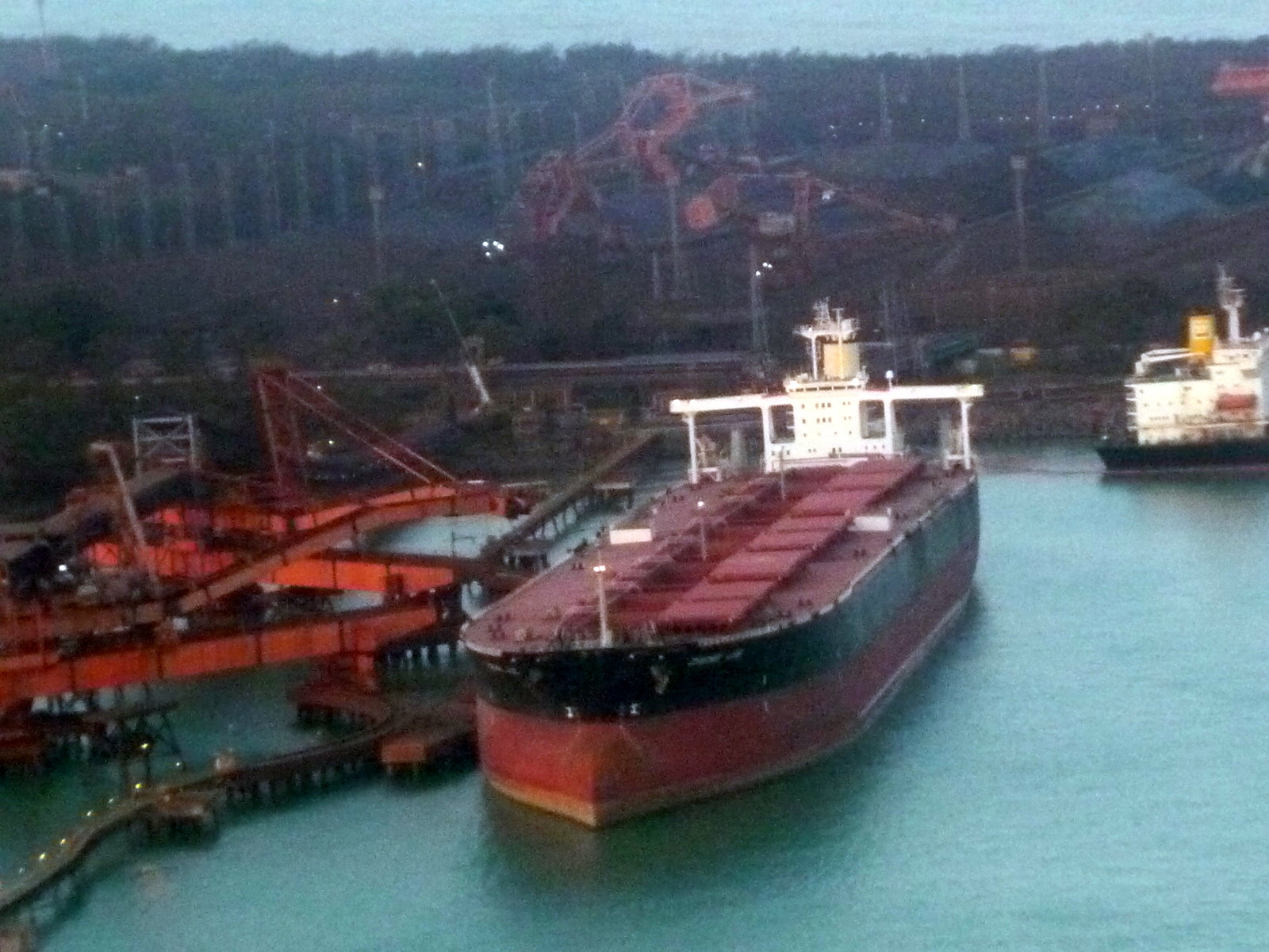 Ships calls Vitoria: Aerial view - Port of Tubarão & complex