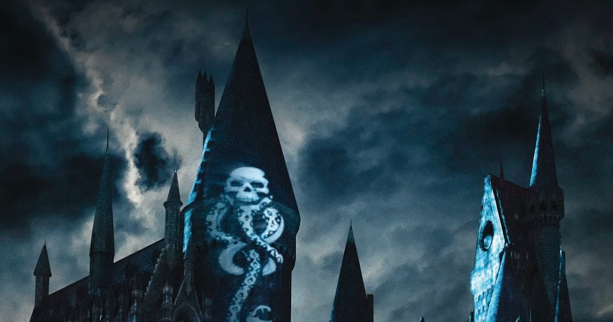 DARK ARTS AT HOGWARTS™ CASTLE PREMIERE EVENT offers guests an exclusive ...