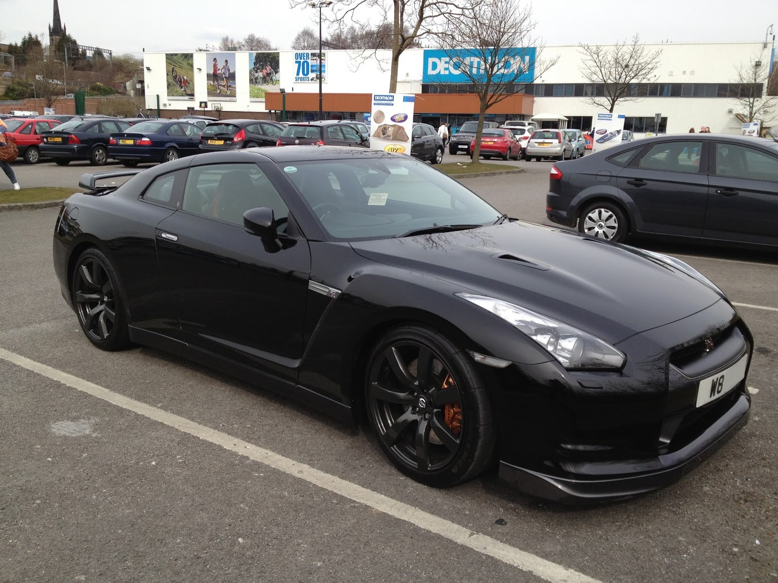 Dream Car Spotter: Nissan GT-R Black Edition