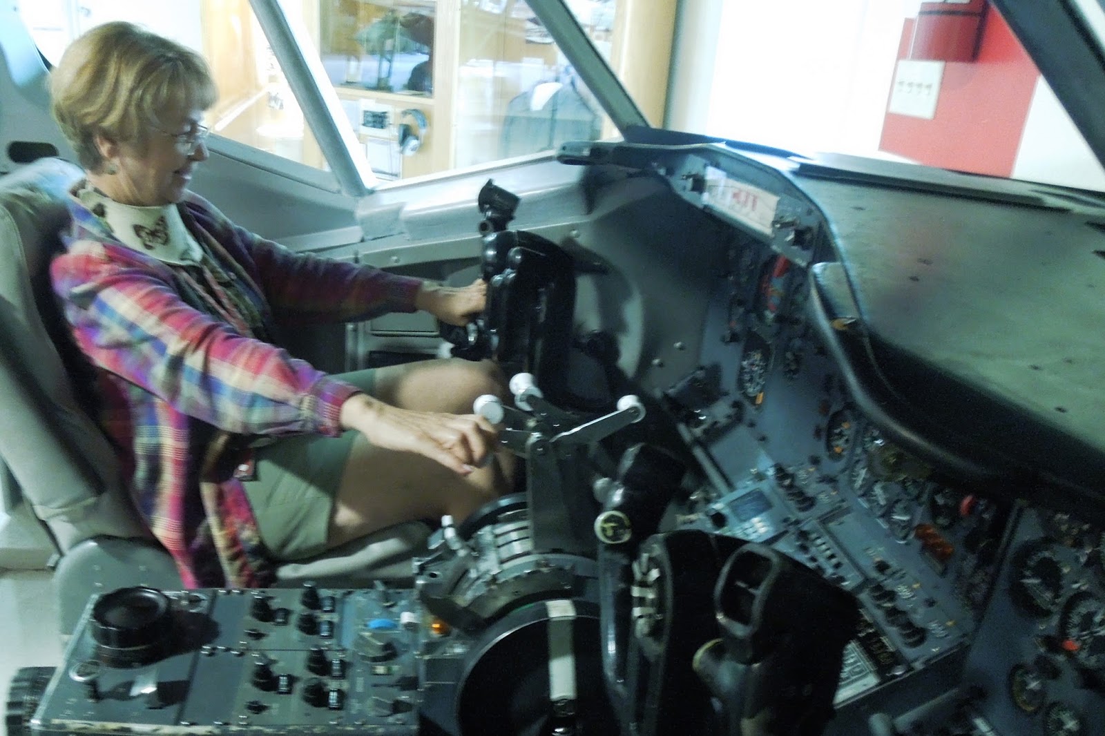 Travels of Pauline and Chuck: Anchorage about the 25th of June 2013