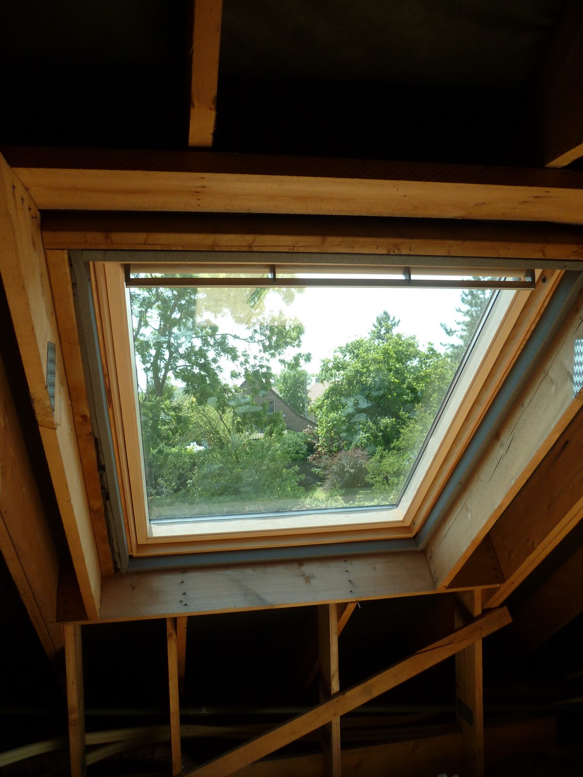 Notre maison à ESTAIRES: Pose des Velux + Isolation + Membrane ...