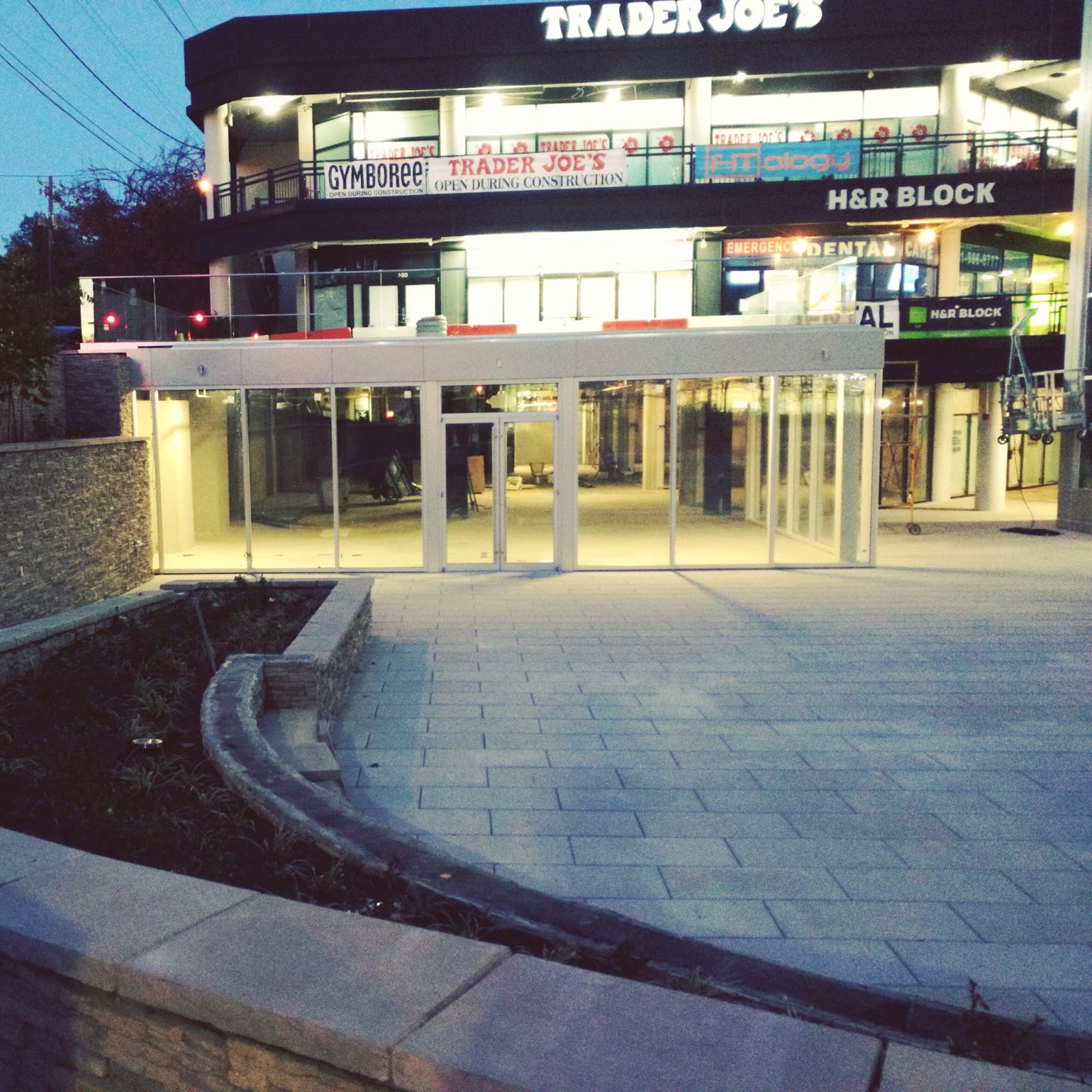 Robert Dyer @ Bethesda Row: Target opening in Bethesda (Photo)