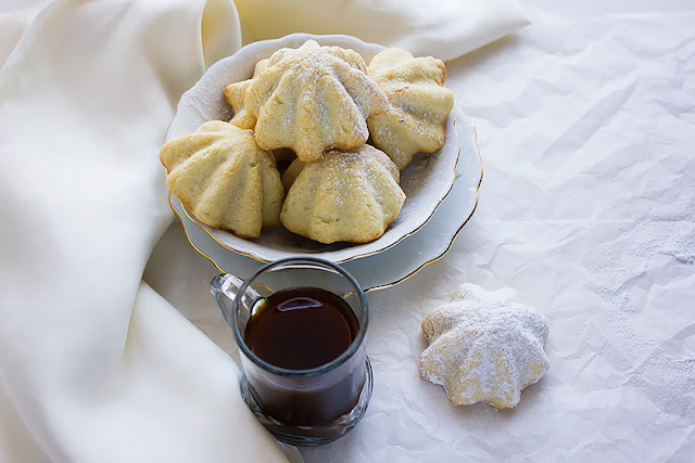 Maamoul Is Date Filled Arabian Cookies | LEBANESE RECIPES