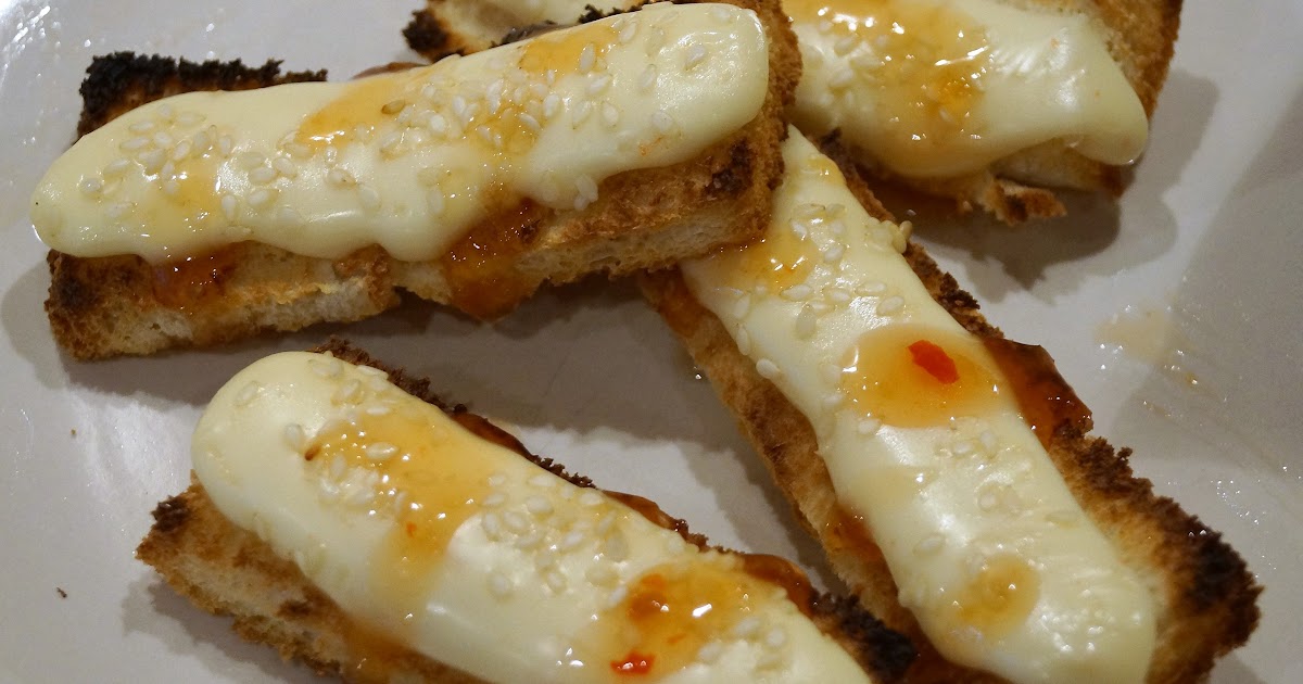 Onions and Paper: Bonfire Night Snacks with Primula Cheese