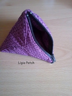 Ligia Patch: MONEDERO PIRAMIDAL y OTRAS TENTACIONES