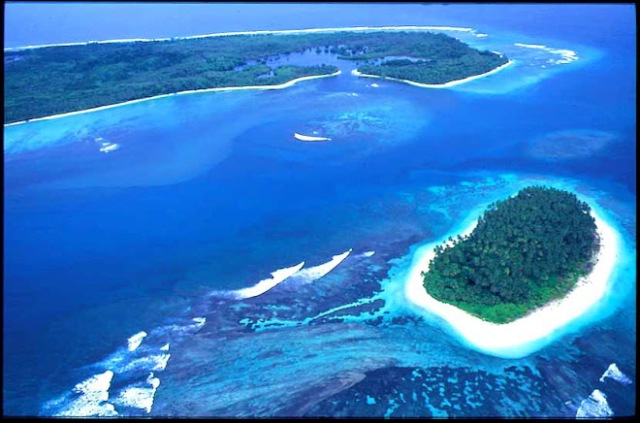 Tsesanah Blog: Pulau Ini Merupakan Salah Satu Tempat Surfing Terbaik Di ...