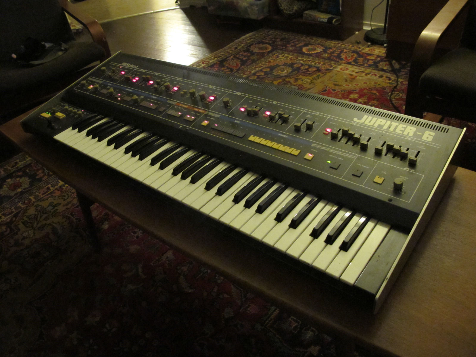 MATRIXSYNTH: Roland Jupiter 6 Synthesizer