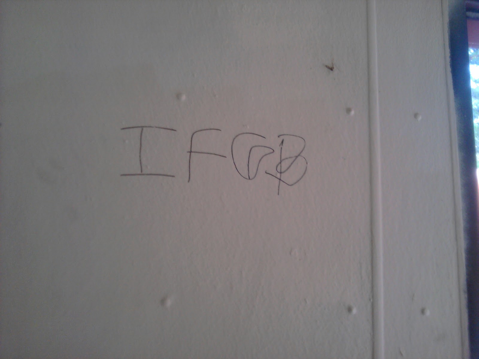 blood gangs graffiti: Inglewood family gangster bloods ( IFGB 94 street )